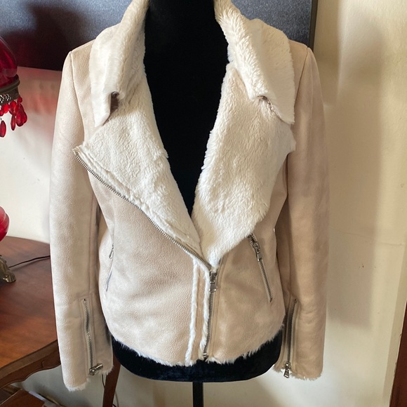 Forever 21 | Jackets & Coats | Forever 2 Cream Moto Jacket Great Weight ...